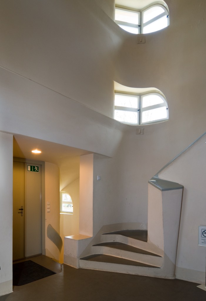 Einsteinturm (Einstein Tower), Potsdam, Germany (1921) – M O D E R N I ...