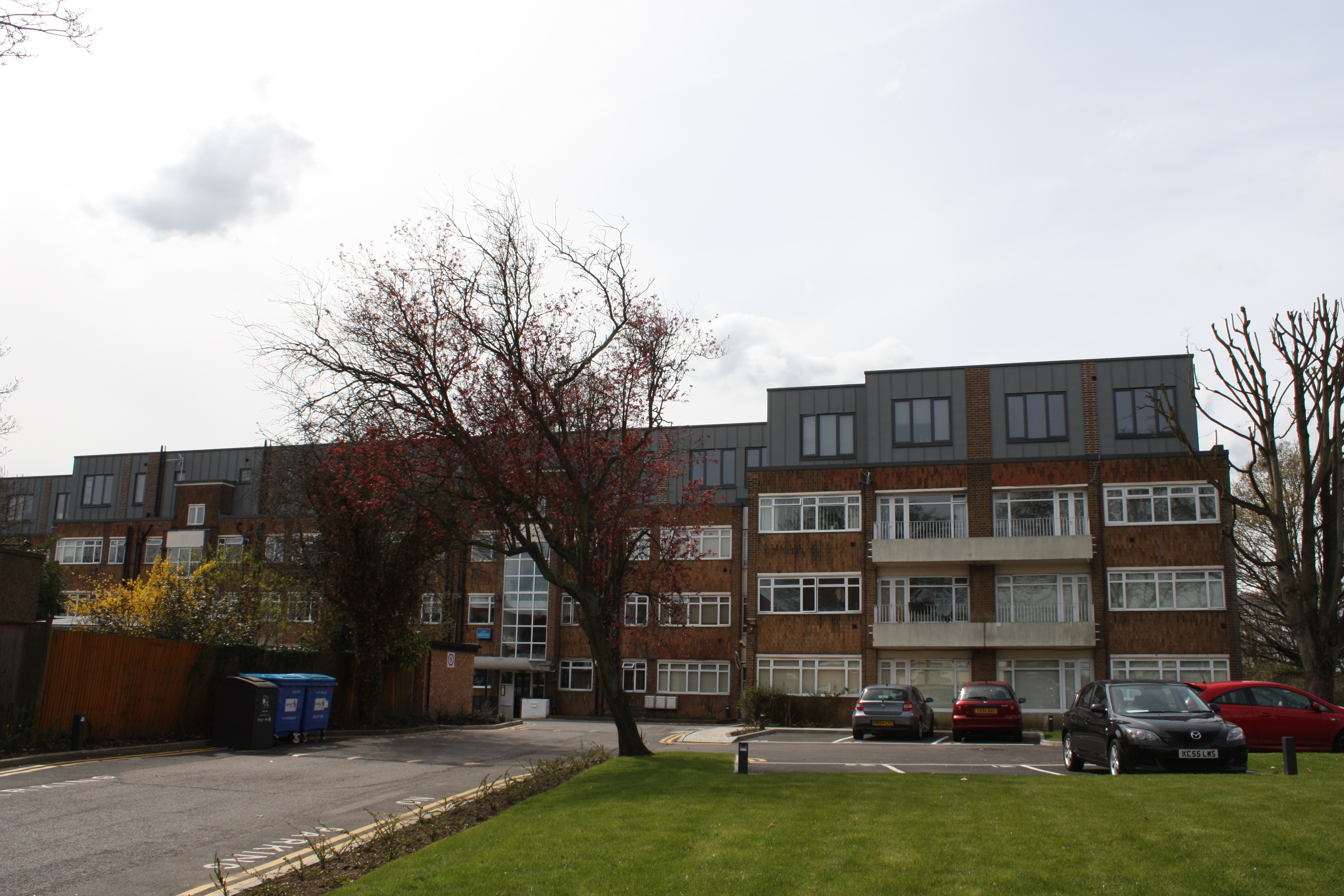 Ellington Court, Southgate, London (1937) – M O D E R N I S T TOURISTS